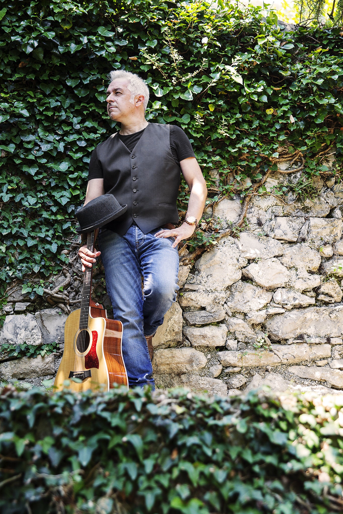 Biografia - De Sfroos – Davide Van De Sfroos